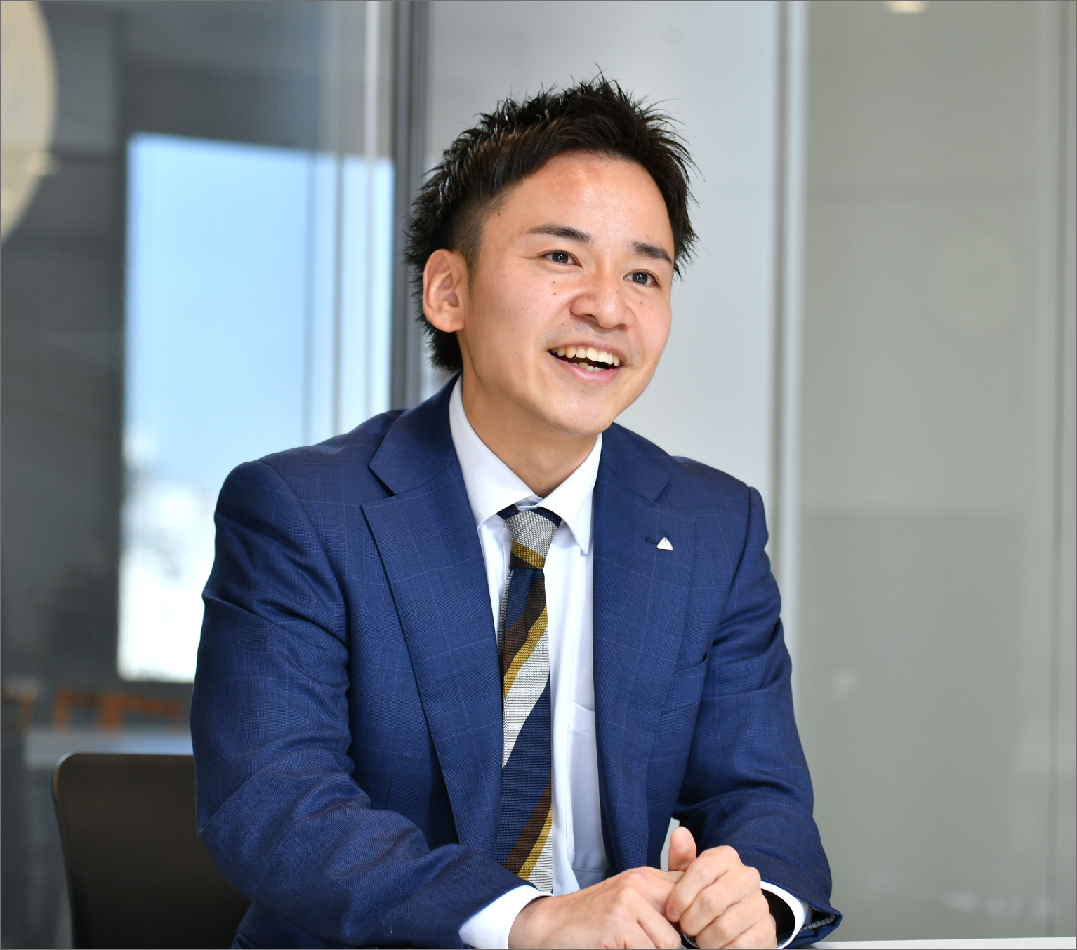 Staff Story 1 | 働く人を知る | | Re-vision Group